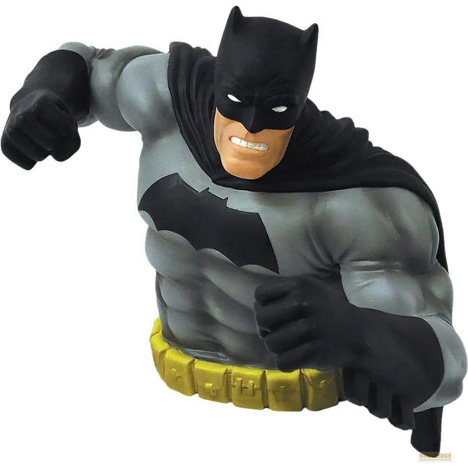 Monogram Int. Batman: The Dark Knight Returns Spardose Batman Black ...